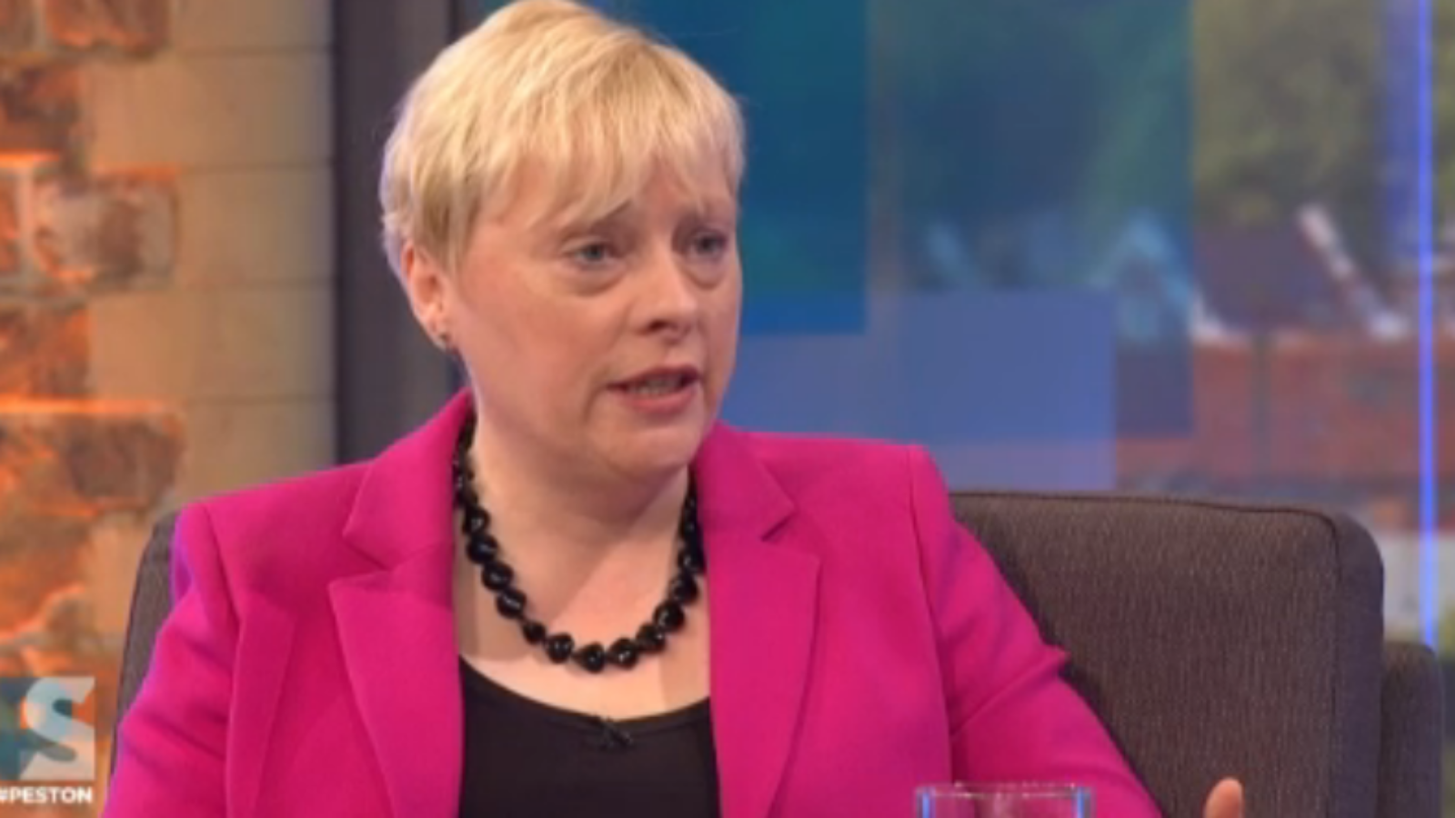 Angela Eagle sets out leadership pitch in "battle to heal party ...