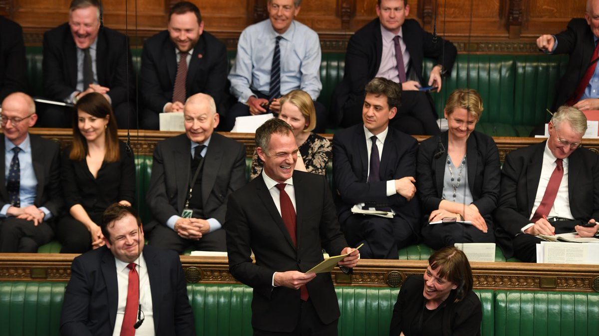 54 Labour MPs agree to early election... in 2020, after another ...