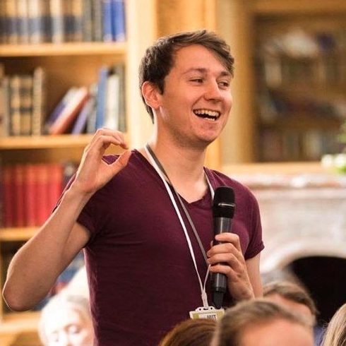 Left candidate loses council leadership race after national party ...