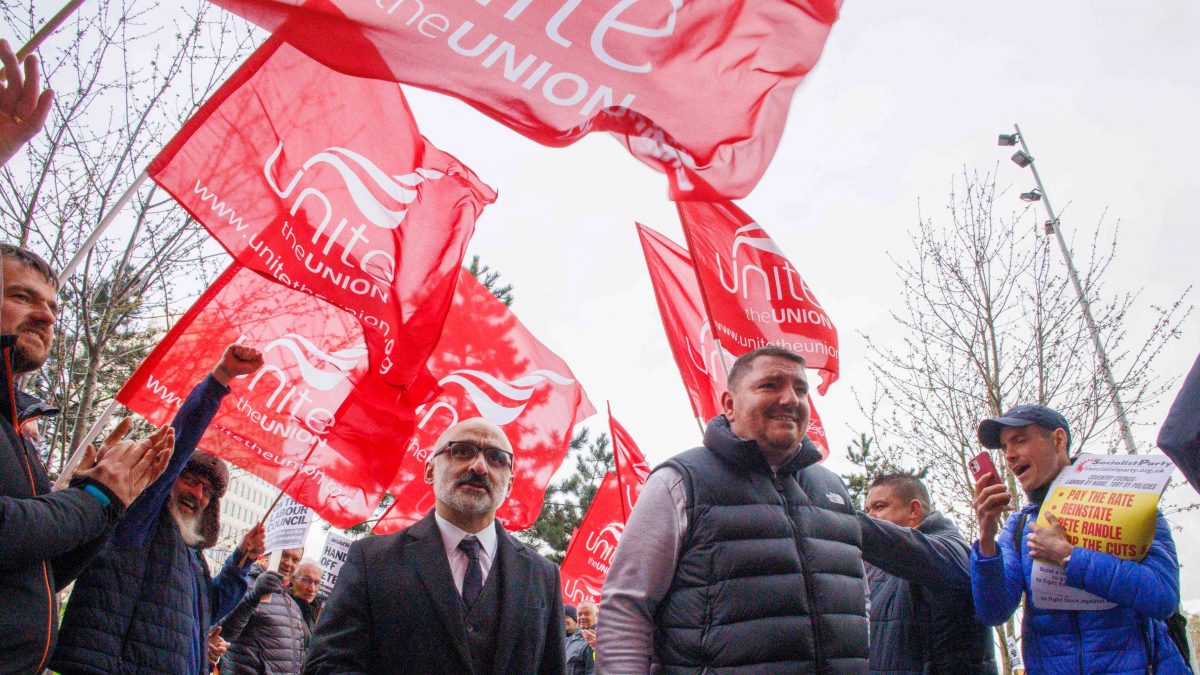 Unite: "Madcap" plan to crackdown on unions from Truss a "declaration ...