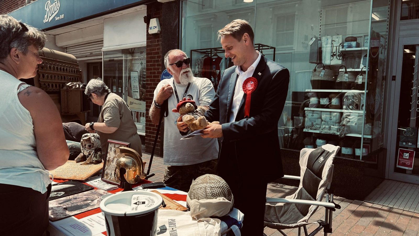 'Elphicke hardly comes up': A day on the doorstep fighting to hold ...