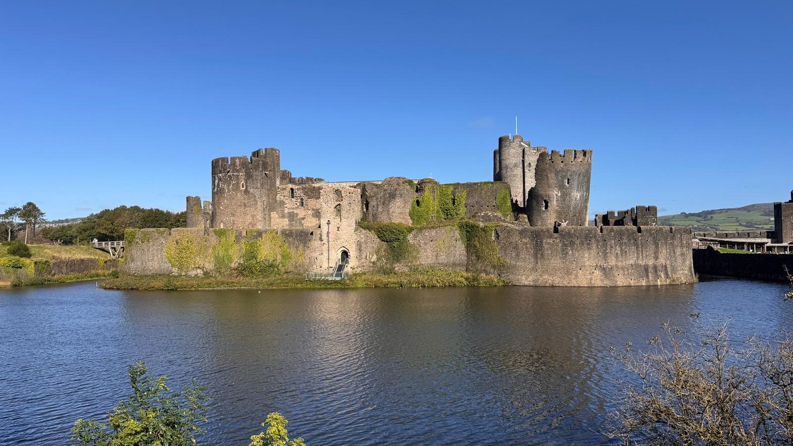 Caerphilly by-election becomes test of Labour's resilience amid Reform ...