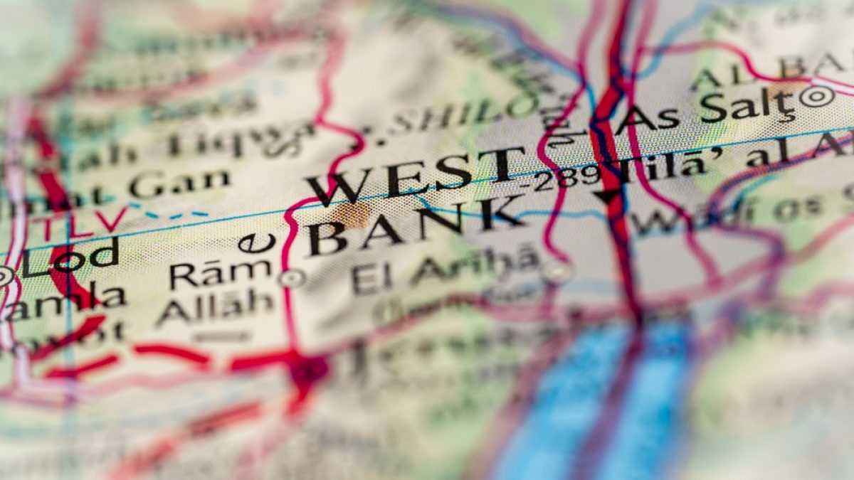 Over 140 Labour MPs call for trade ban on illegal Israeli settlements ...